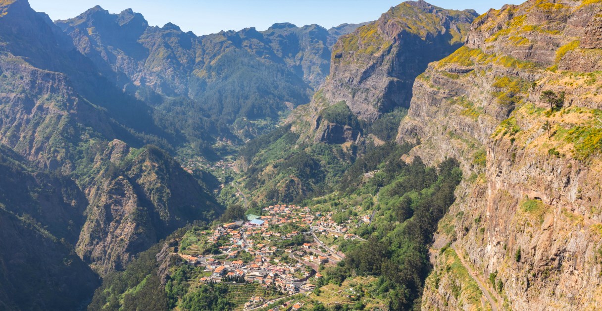 NUN'S VALLEY. Places you must visit on Madeira Island